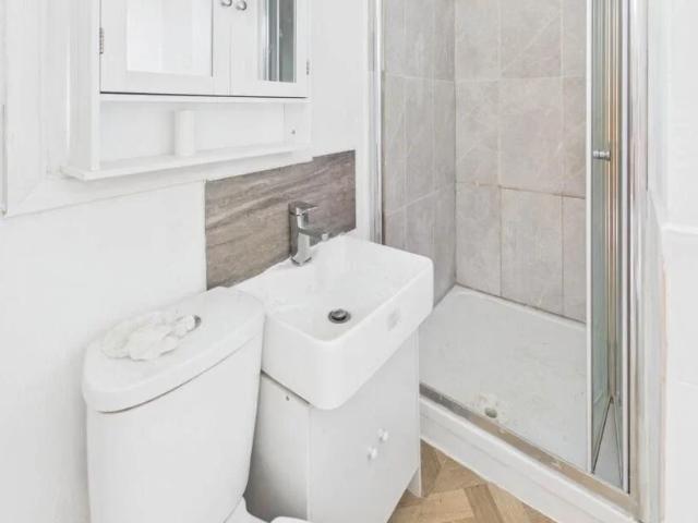 Apartment at Studley Road, Luton
