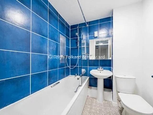 Apartment at St Clairs Road, Greater London