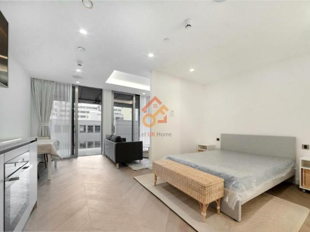 Apartment at Minories, London