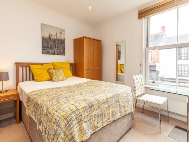 Apartment at St Clements Street, Oxford