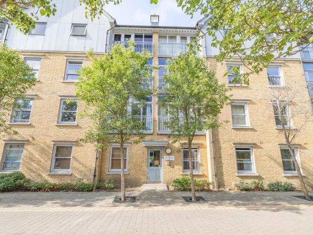 Apartment at St. Andrews Close, Canterbury