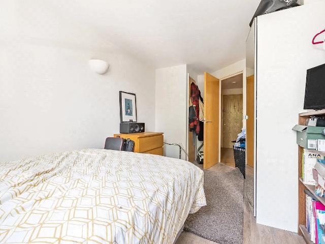 Apartment at St Andrew's Road, Greater London