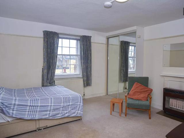 Apartment at St Anns Villas, Greater London