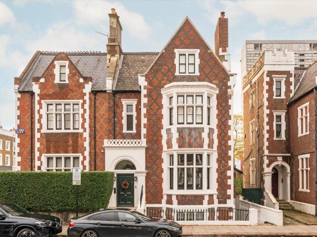 Apartment at St Anns Villas, Greater London