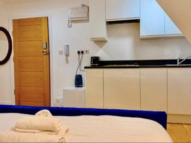Apartment at St Albans Lane, Greater London
