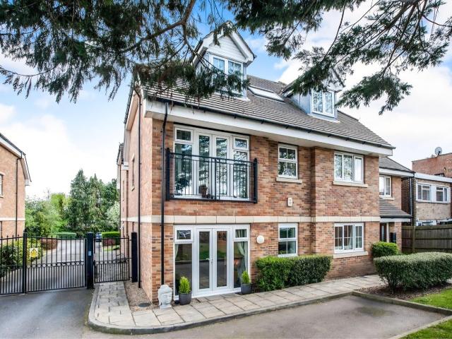 Apartment at St Albans Road, Watford