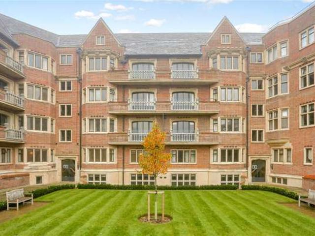 Apartment at St Bernard's Road, Oxford