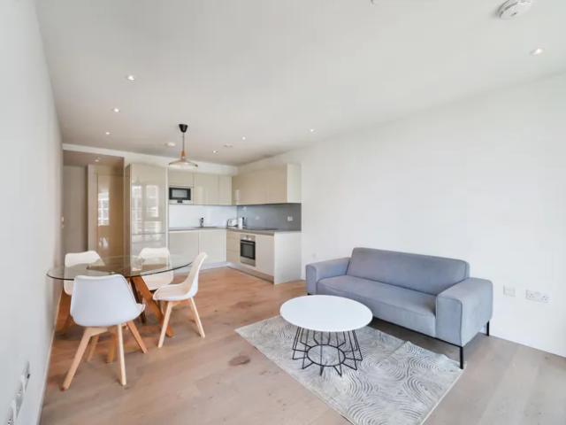 Apartment at St. Gabriel Walk, Greater London