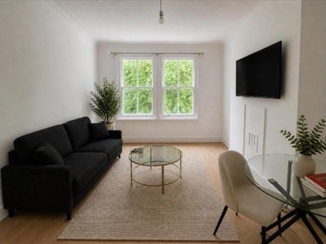 Apartment at St George's Avenue, Greater London