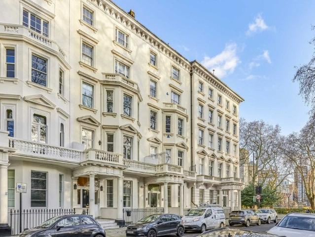 Apartment at St George's Square, City of Westminster