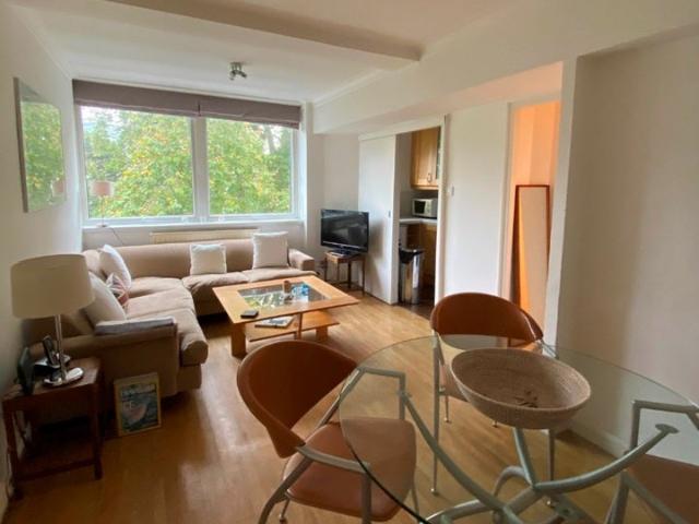 Apartment at St George's Square, City of Westminster
