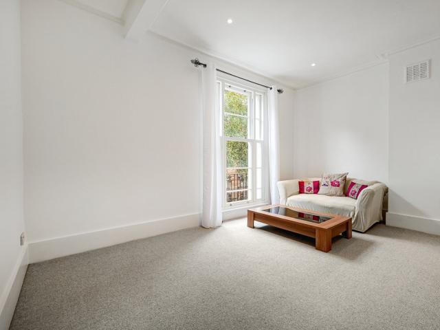 Apartment at St George's Square Mews, City of Westminster