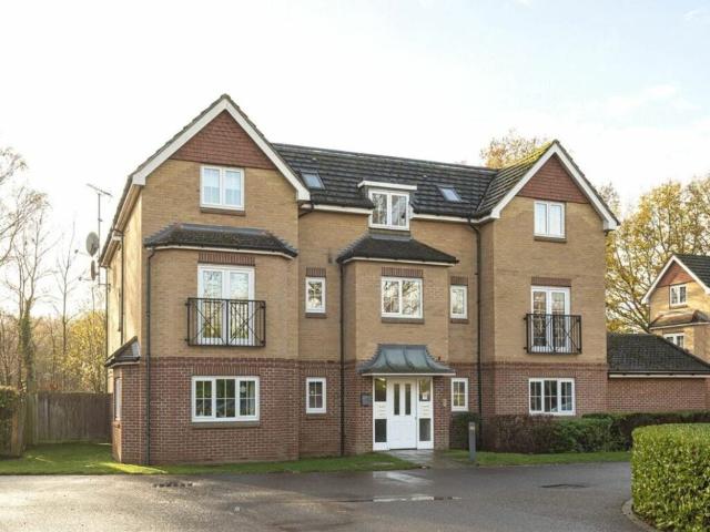 Apartment at St Dominic Close, Rushmoor