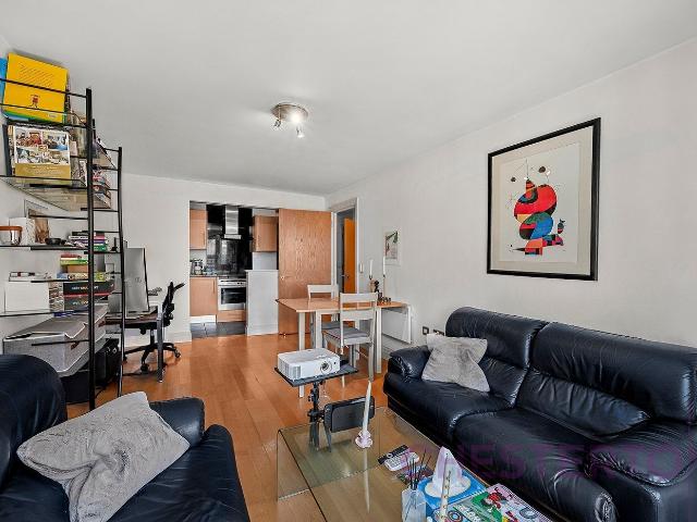 Apartment at St. Davids Square, Greater London