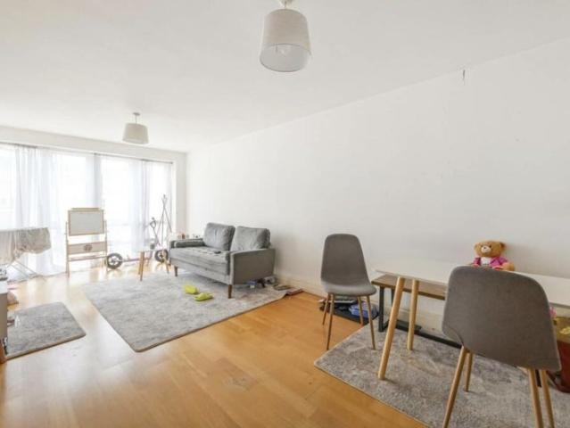 Apartment at St. Davids Square, Greater London