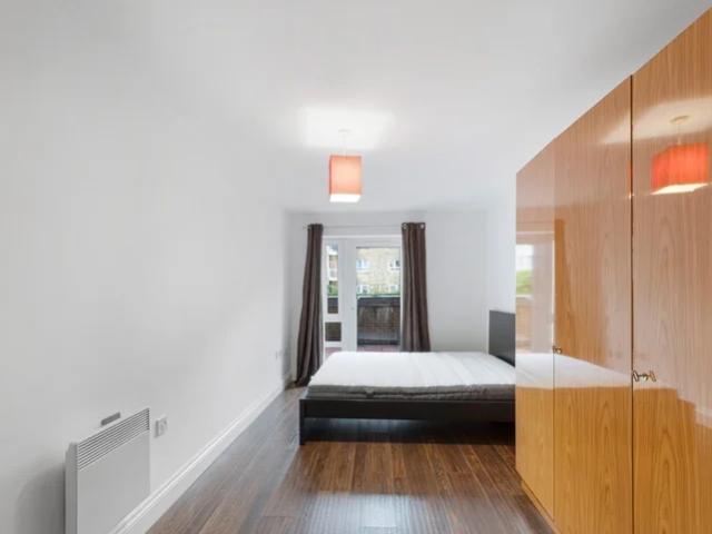 Apartment at St. Davids Square, Greater London