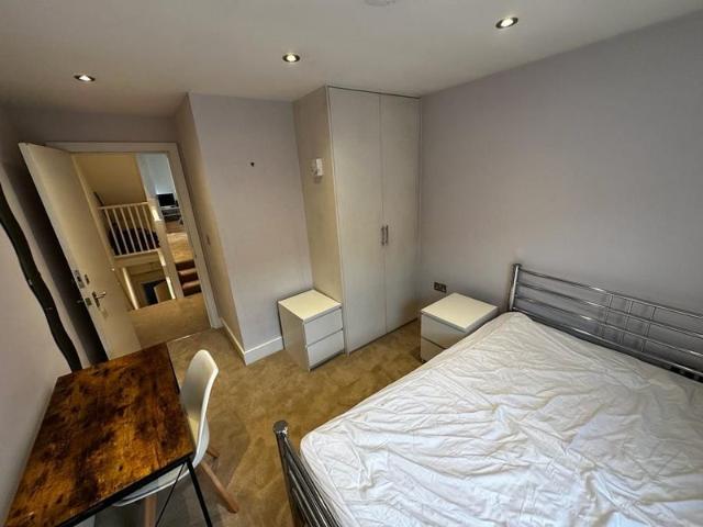 Apartment at St Dunstan's Road, Greater London