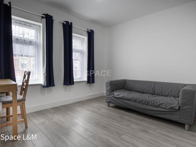 Apartment at St Edwards Road, Reading