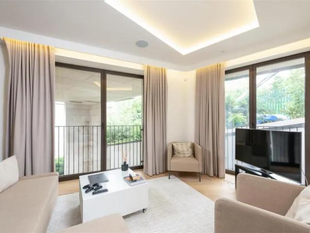 Apartment at St Edmund's Terrace, Greater London