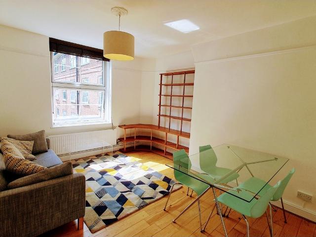 Apartment at St. Katharine's Way, Greater London