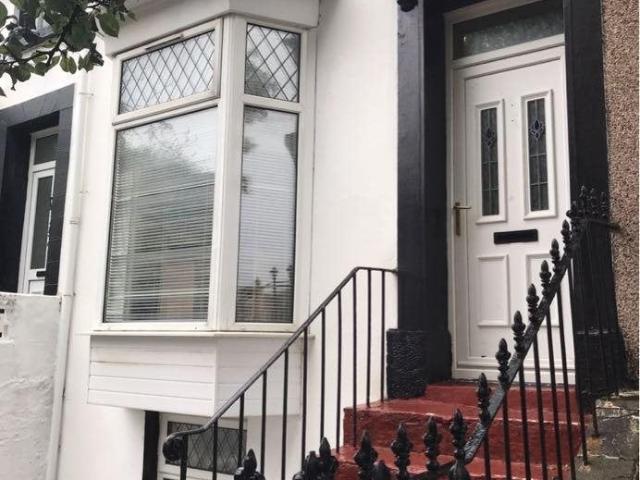 Apartment at St. Helen's Avenue, Uplands