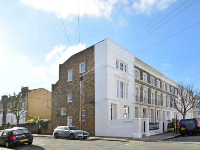 Apartment at St John's Hill Grove, Greater London
