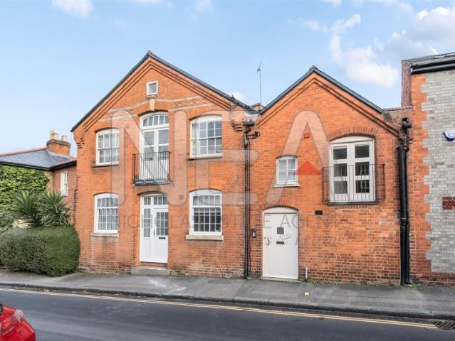 apartment at St. Johns Hill, Reading, Berkshire