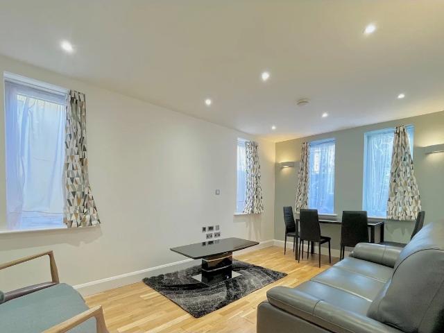 Apartment at St John's Road, Watford