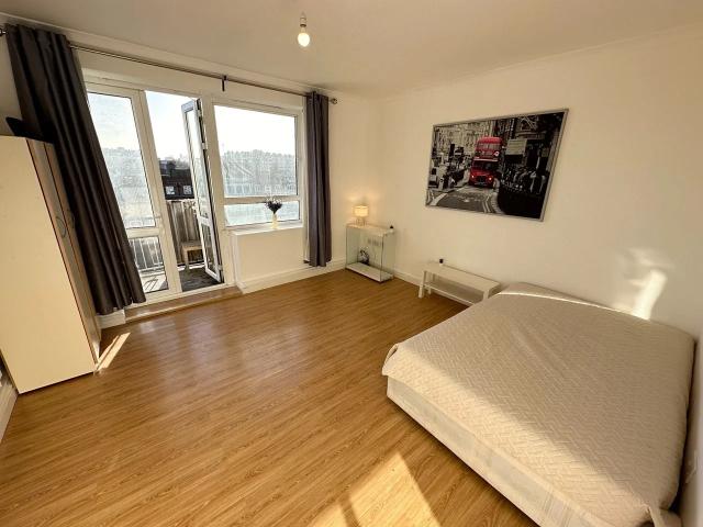 Apartment at St John's Wood Terrace, City of Westminster