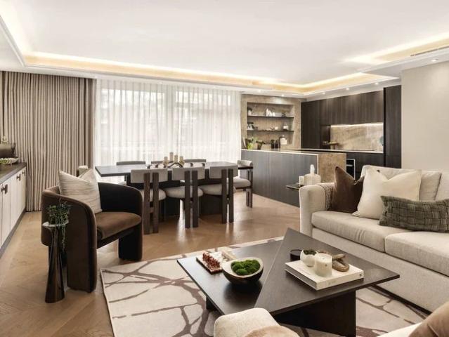 Apartment at St John's Wood Park, Greater London