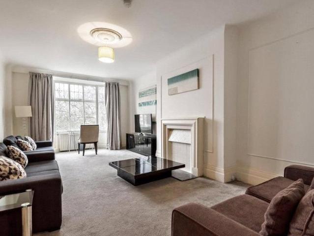 Apartment at St John's Wood Road, City of Westminster
