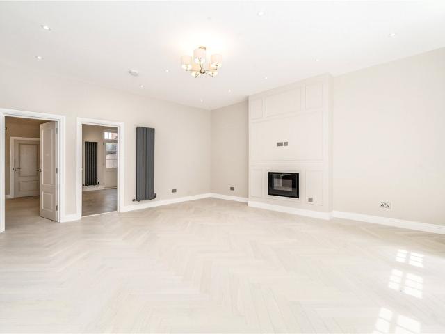 Apartment at St John's Wood Road, City of Westminster