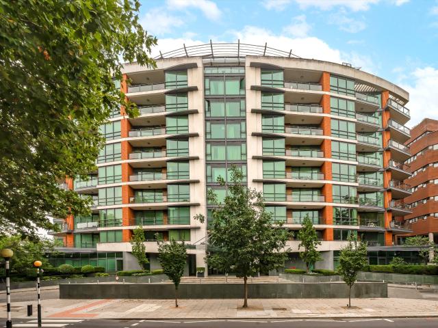 Apartment at St John's Wood Road, City of Westminster