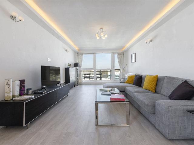Apartment at St John's Wood Road, City of Westminster