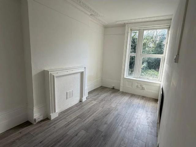 Apartment at St James's Park, Greater London