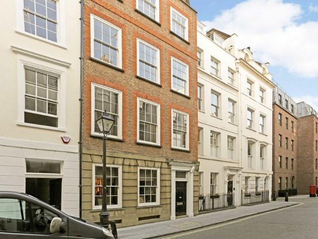 Apartment at St. James's Place, City of Westminster