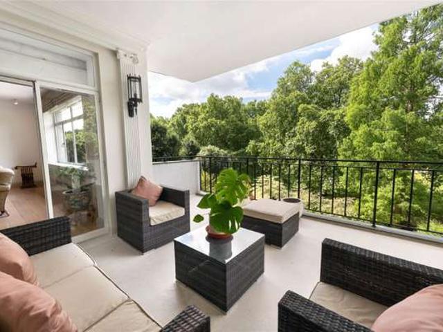 Apartment at St. James's Place, City of Westminster