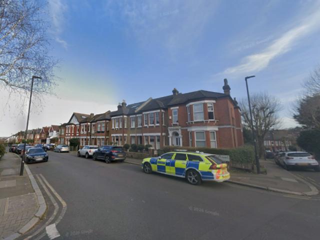 Apartment at St. Julian's Farm Road, Greater London