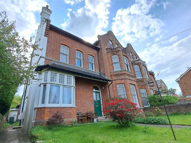 Apartment at St. Matthew's Road, St Leonards