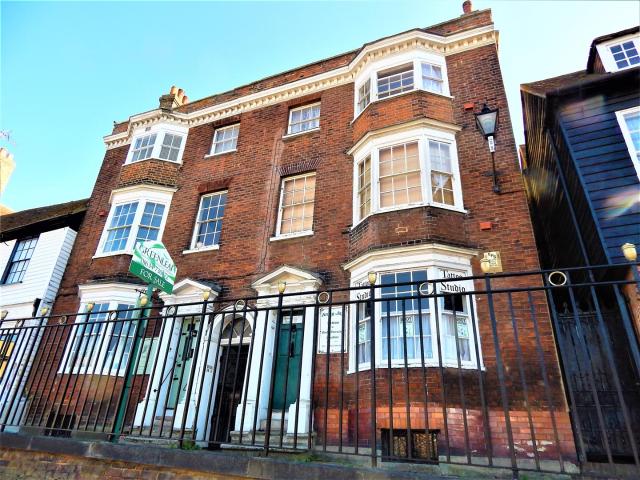 Apartment at St Margaret's Banks, Rochester