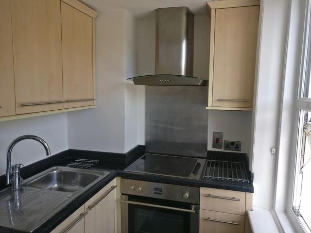 Apartment at St. Mark's Hill, Greater London
