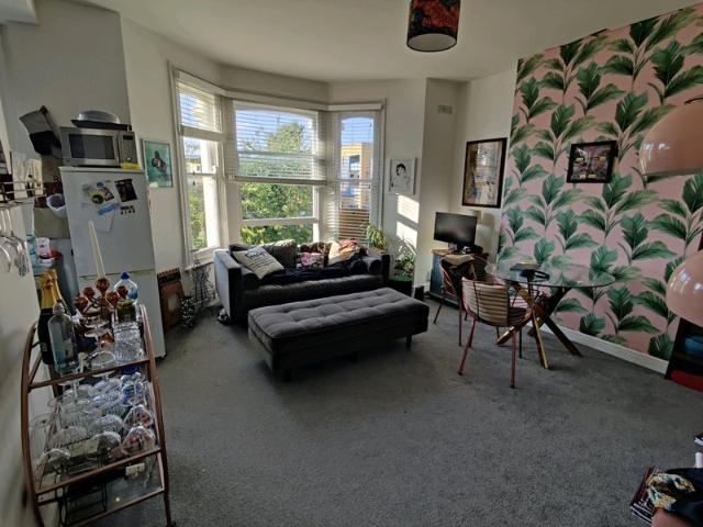 Apartment at St Mary Road, Greater London