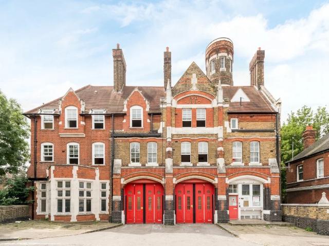 Apartment at St Mary Street, Greater London