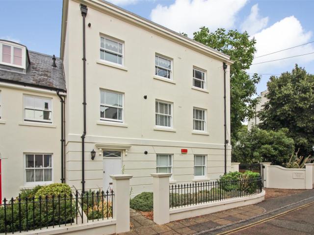Apartment at St. Mary's Street, Canterbury