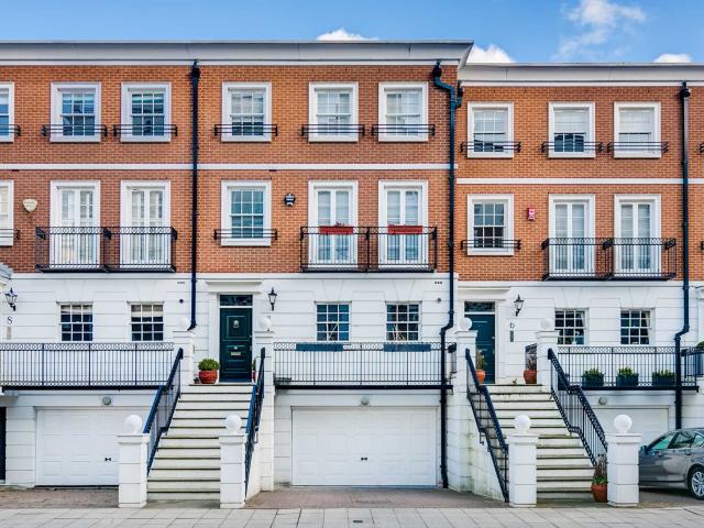 Apartment at St. Mary's Place, Greater London