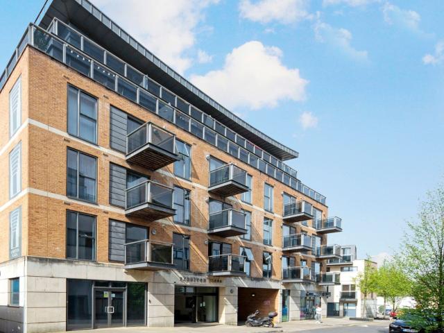 Apartment at St Mary's Road, Greater London
