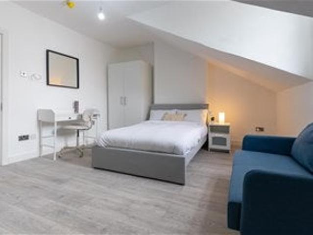 Apartment at St Mary's Road, Greater London