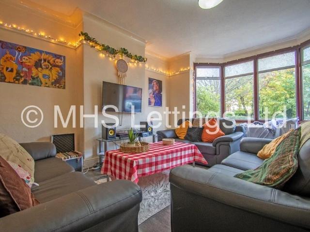 Room at St. Michael's Lane, Leeds