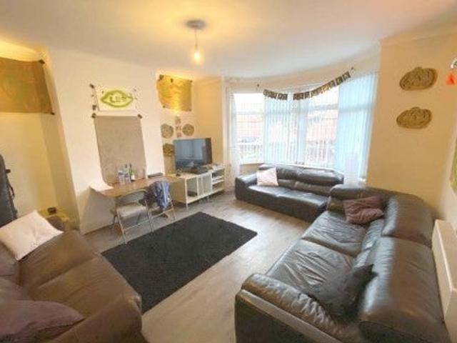 Apartment at St Michael's Lane, Leeds