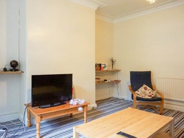 Apartment at St. Michael's Road, Leeds
